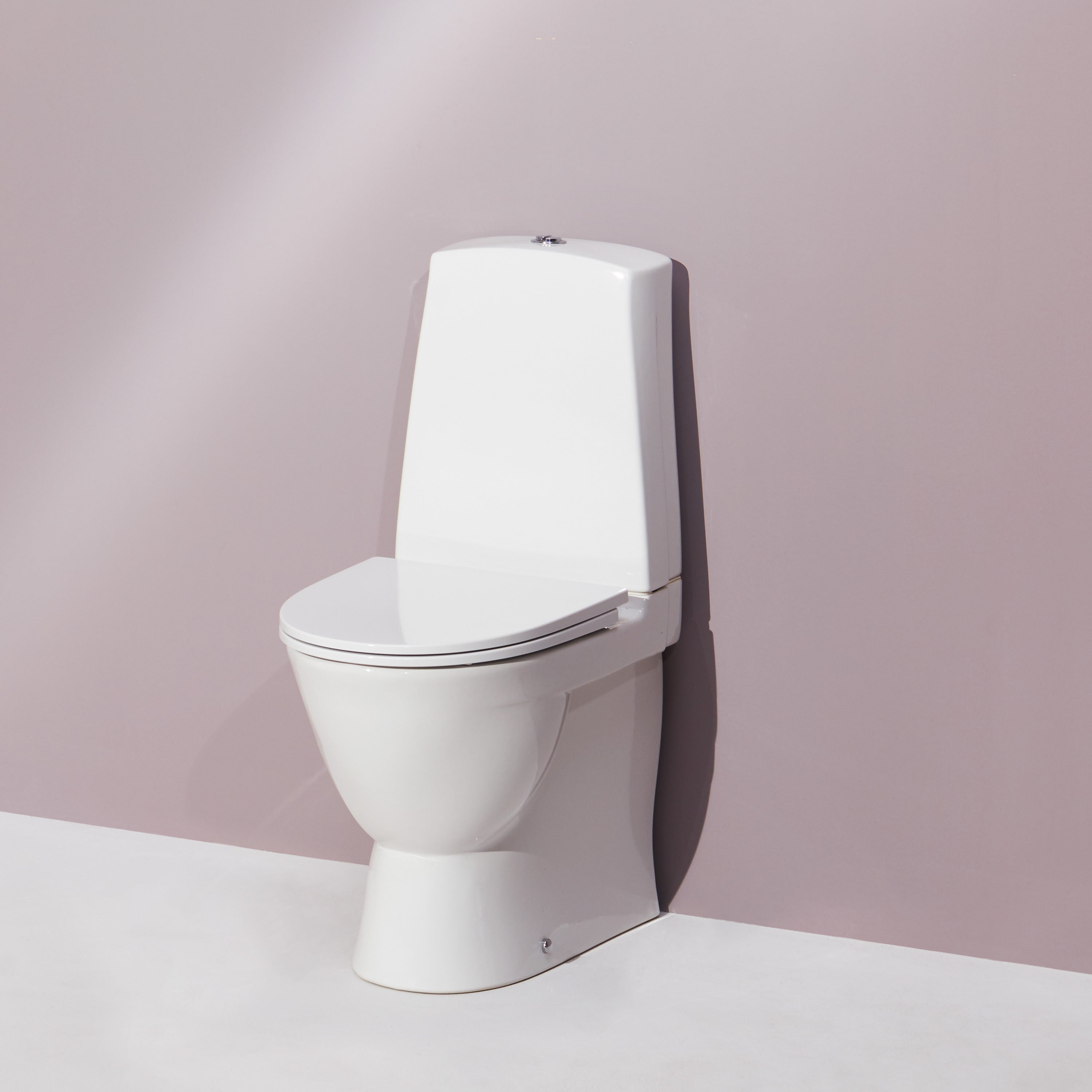 Køb toilet med P-lås til vægafløb | Pris inkl. montering